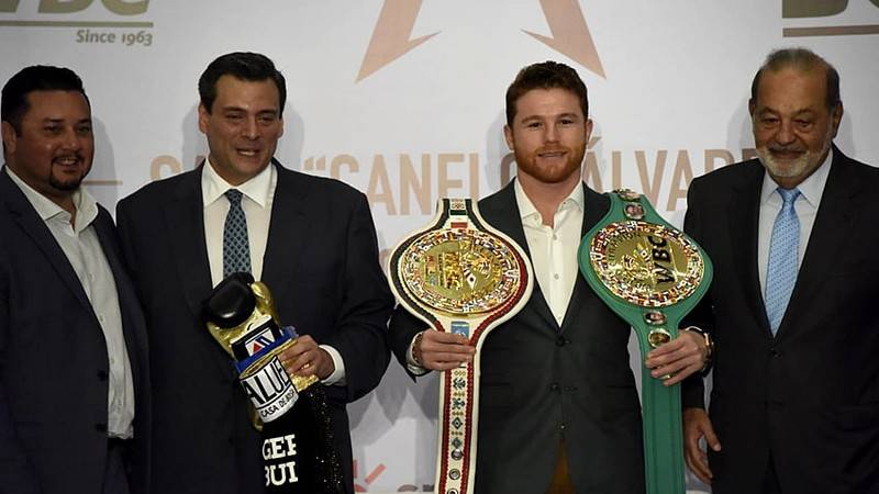Tras 'abrocharse' a Golovkin, entregan cinturón a boxeador 'Canelo' Álvarez