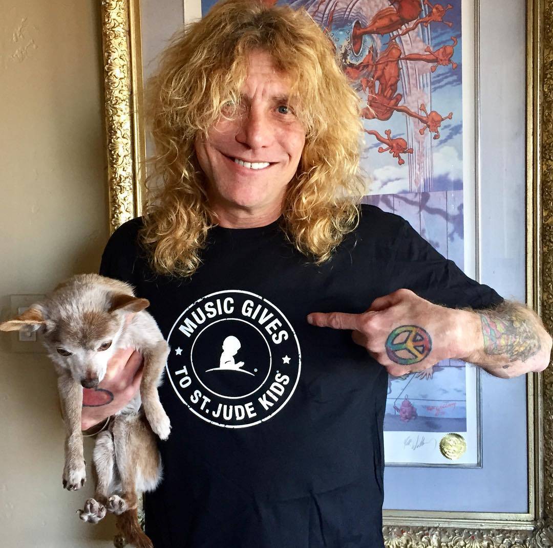 Otra vez trató de suicidarse exbaterista de Guns N 'Roses, Steven Adler