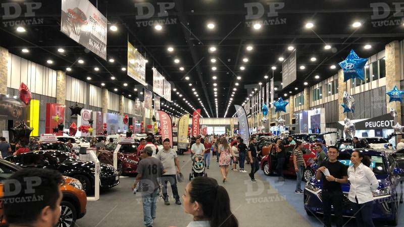 Autos impresionantes y de lujo en el Salón del Automóvil Yucatán 2019