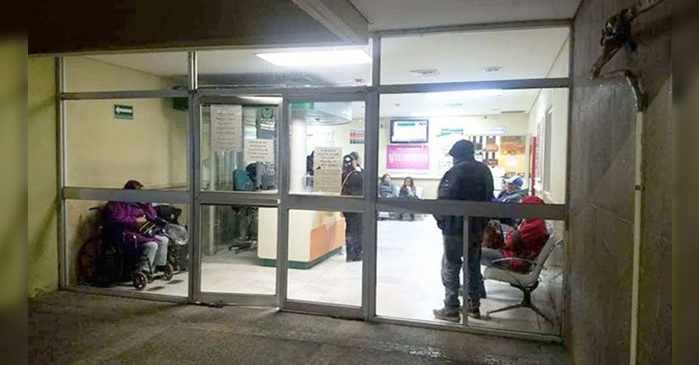 Más de 100 empleados se intoxican por comer pollo podrido en su posada