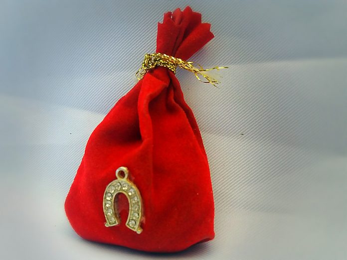 Enigmas: ¿Funcionan mejor los amuletos en diciembre? - De Peso Yucatán