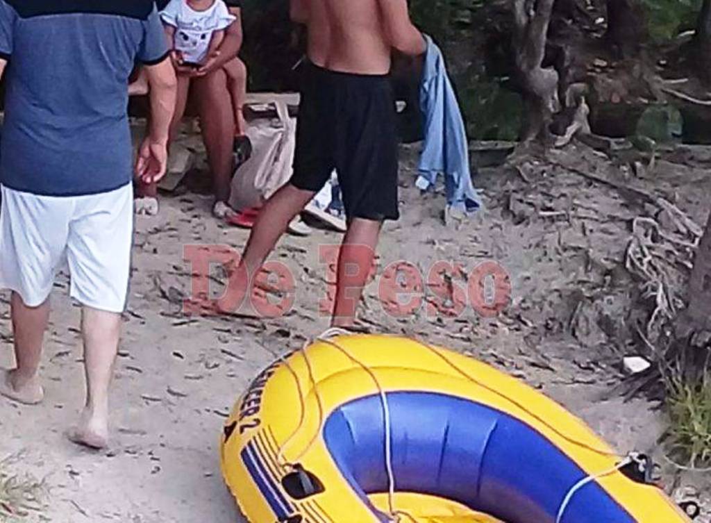 Rescatan a familia con todo y bebé; estaban a la deriva en balsa ...