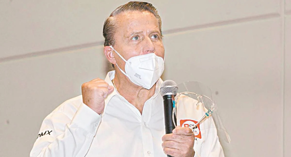 Vinculan A Proceso A Alfredo Adame Por El Sat